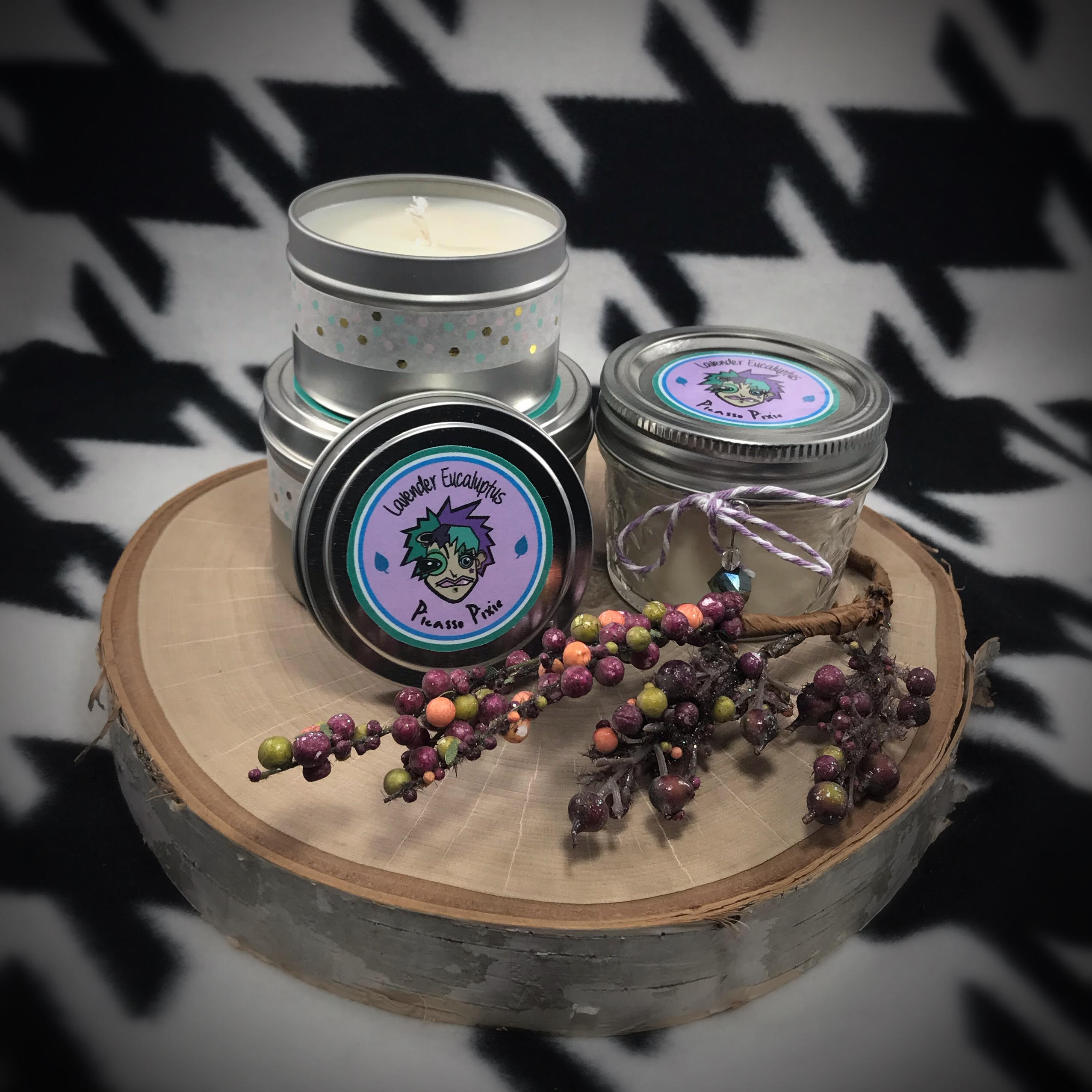 Lavender Eucalyptus Scented Soy Candle - Picasso Pixie